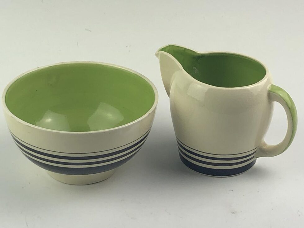 Susie Cooper GREEN TANGO kestrel shape milk & sugar bowl duo. Art Deco ...