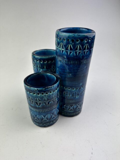 BITOSSI Rimini Blue bud vase with 3 stepped cylinders, Aldo Londi ...