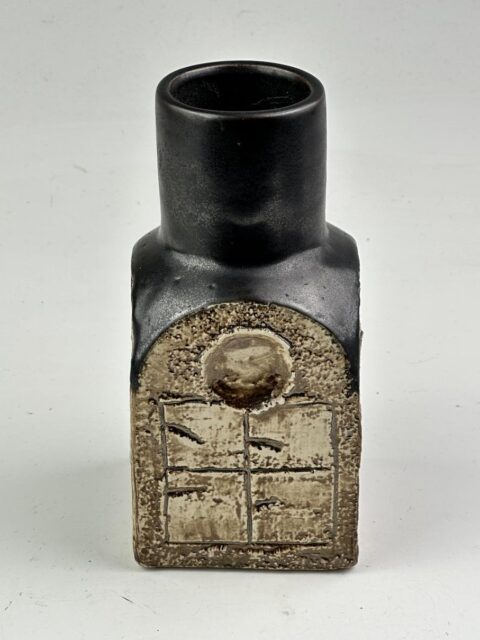 TROIKA spice jar with manganese top, 15cm, by Jane Fitzgerald. Circa ...